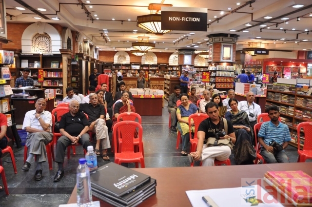 Landmark in Infiniti Mall, Andheri West, Mumbai - AskLaila